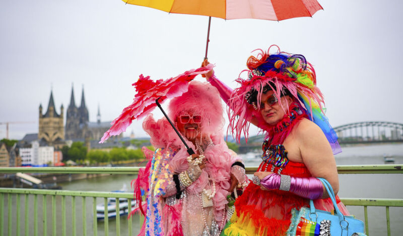 Die Kölner CSD-Parade 2025 in Bildern